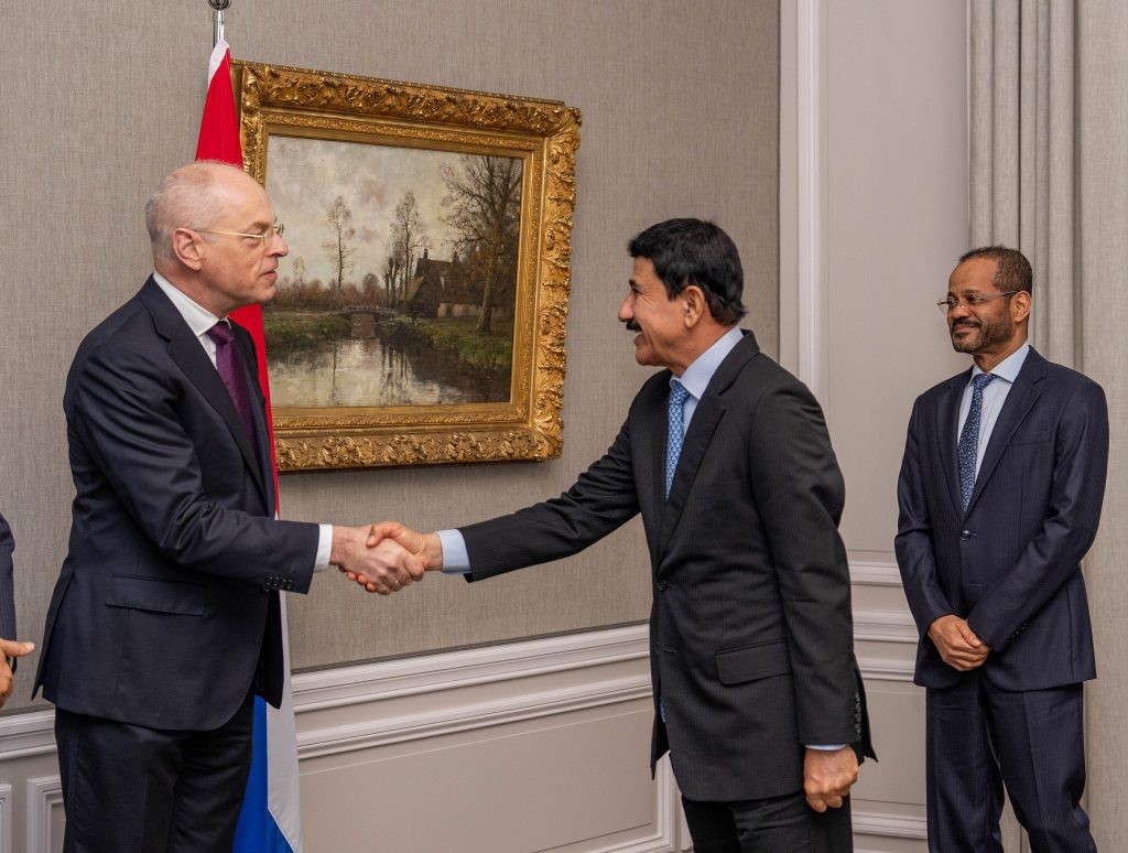 His Majesty meets with Presidents of Dutch Senate and House - FM.gov.om