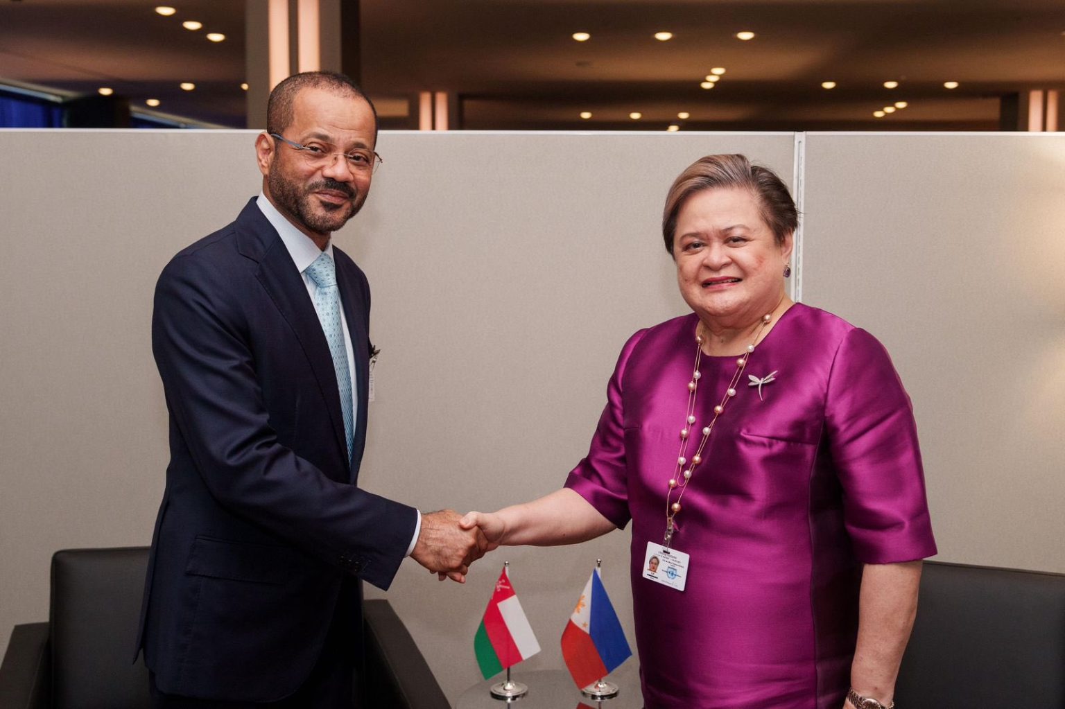 Minister meets Philippines Foreign Minister in New York - FM.gov.om