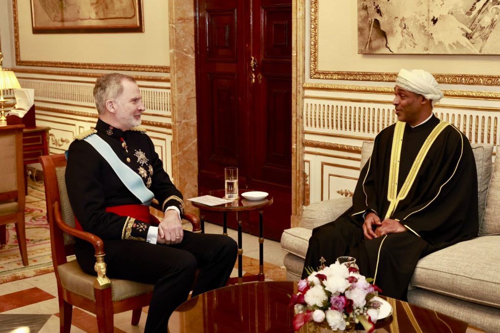 Spain: Ambassador presents his credentials - FM.gov.om