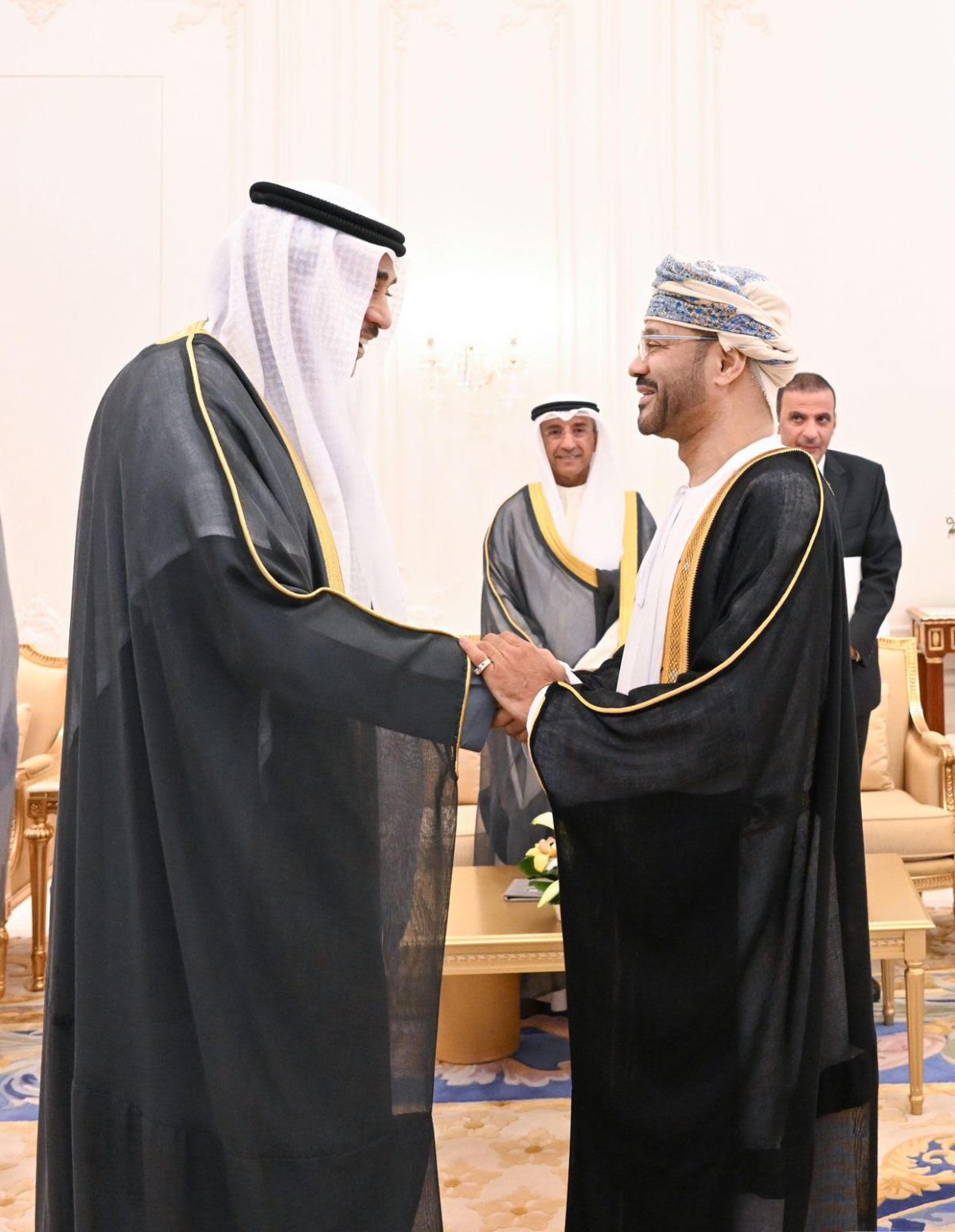 Crown Prince of Kuwait receives Minister - www.fm.gov.om